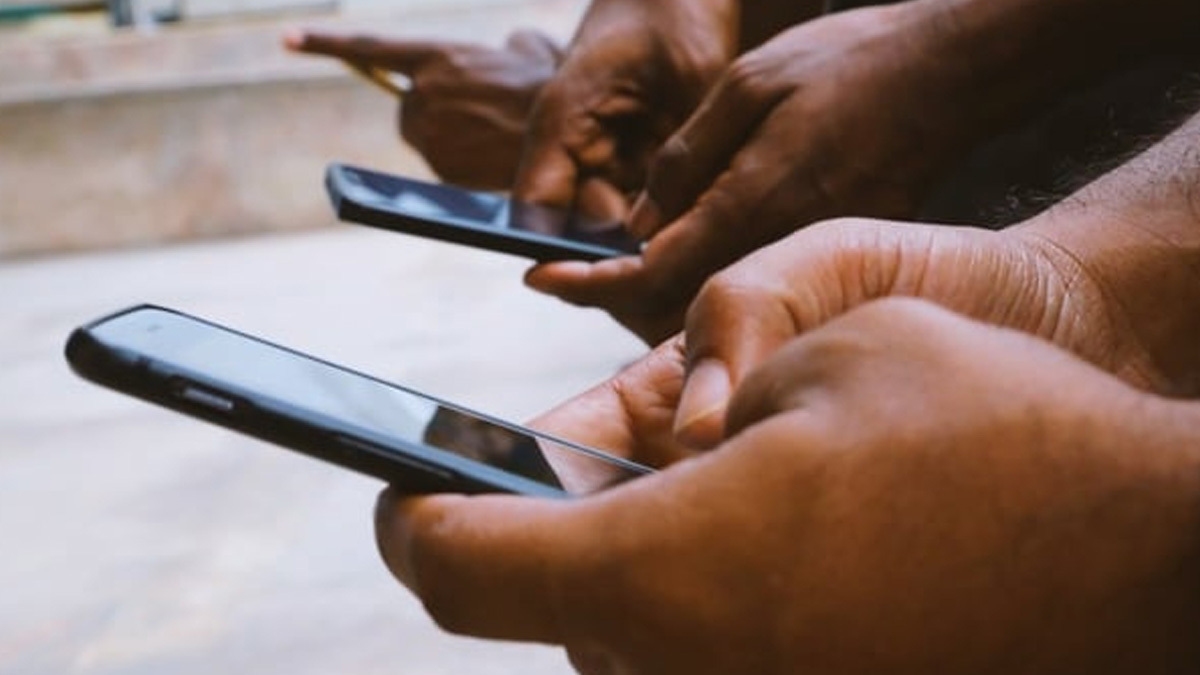 How to set caller id announcement feature in android phone- Gujarati Gizbot